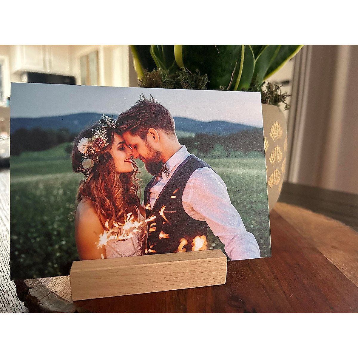 Table Numbers for Events/Weddings - 1-20 Numbered Acrylic Table Number Holders - Rustic Table Number Stands w/Wooden Base - Wedding Table Numbers - Acrylic Table Signs for Receptions, Parties & More