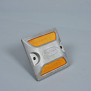 iplusmile Road Reflectors Driveway Marker, Reflective Driveway Marker Reflective Road Pavement Marker Asphalt Stud Markers for Bumps Sidewalks Pedestrian Crossings, 2pcs