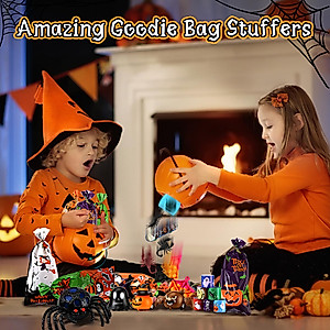 200PCS Halloween Party Favors , Bulk Halloween Toys for Halloween Treats Non Candy Classroom Prizes Goodie Bag Stuffers Pinata Filler, Halloween Gifts for Kids Prizes Party Supplies,Treasure Box Toys