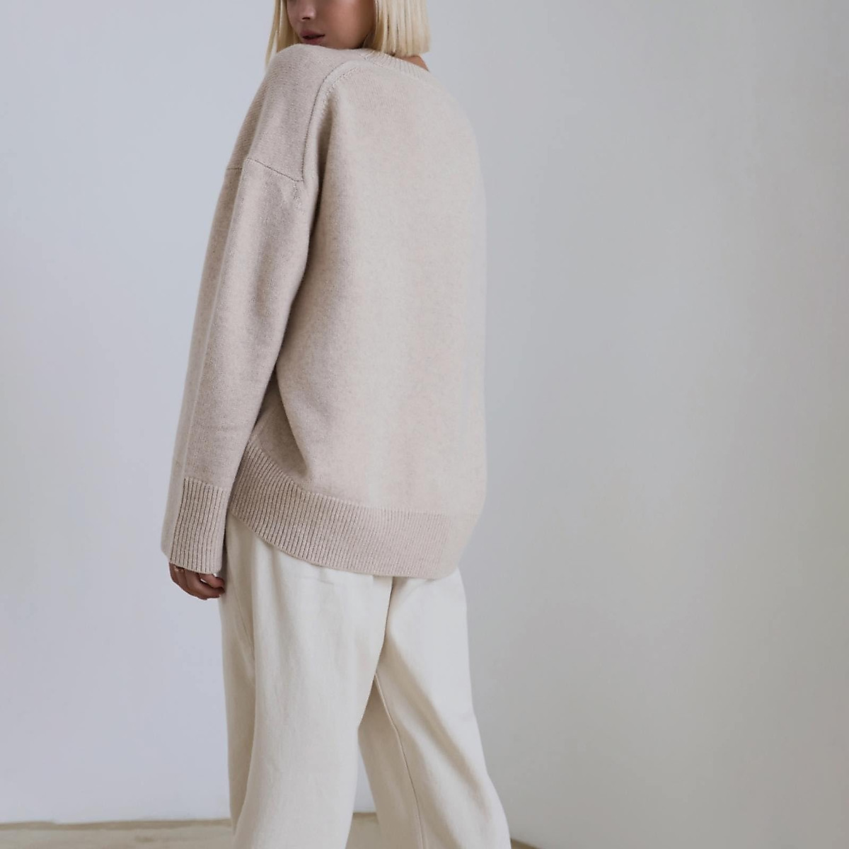 ofertas de Black Women Friday 2023 Oversized Sweaters for Women Fall and Winter Cable Knit Crew Neck Loose Solid Color Sweater Quality Mens (Beige, M)