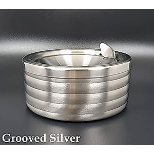Grooved Silver Classic Metal Ashtray with a Lid for Cigarettes - Windproof Outdoor Ashtrays Can Patio Outdoor Indoor Decorative Fancy Ash Tray