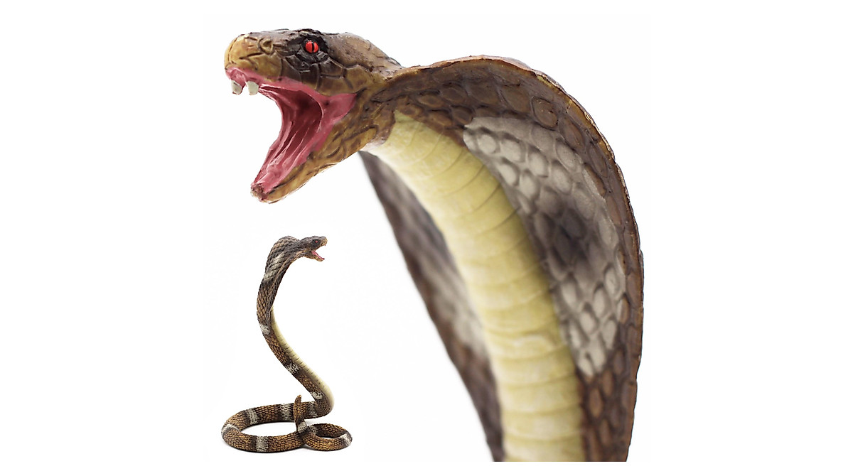 King Cobra Figurine Toy: Realistic Snake for Kids & Garden