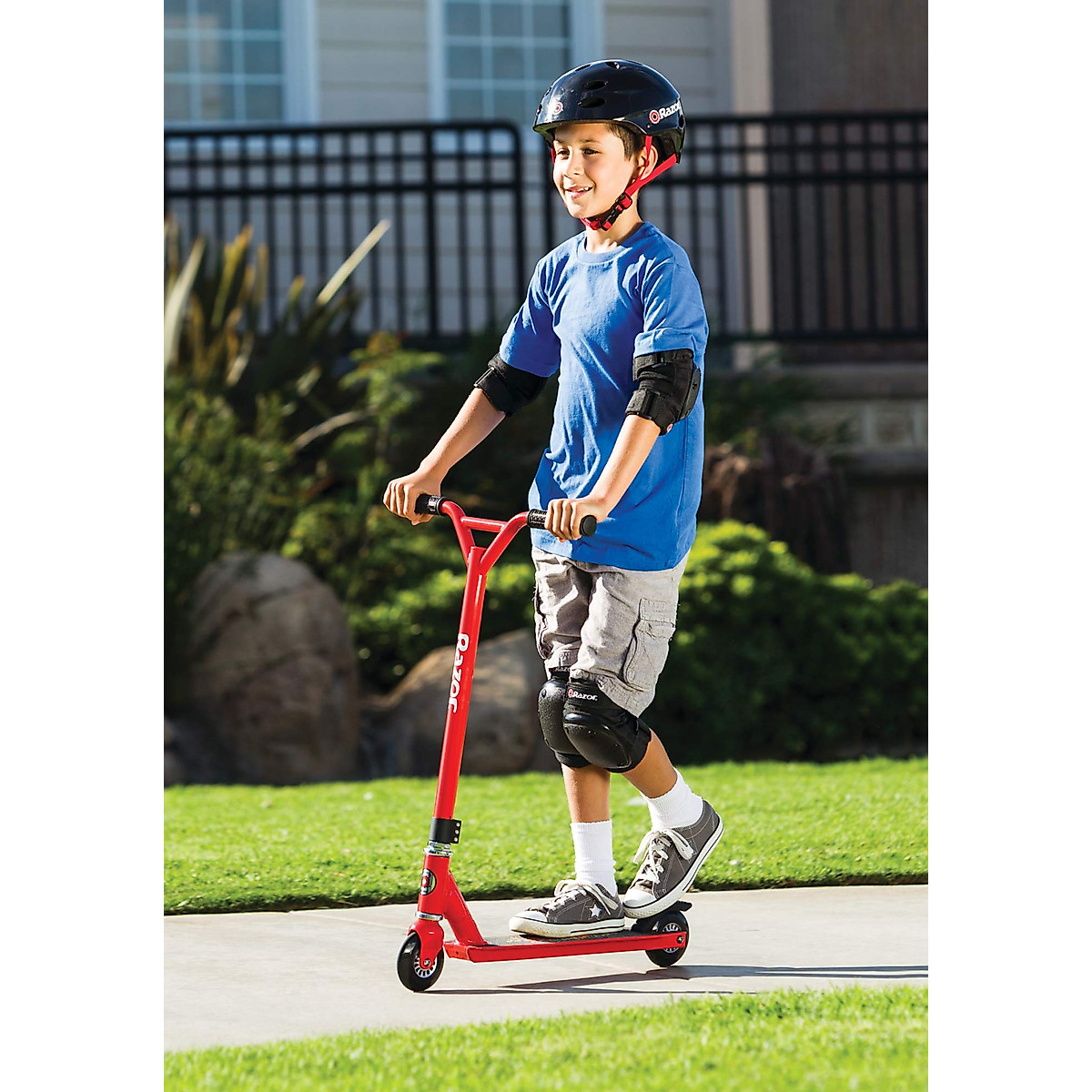 Razor Beast Kick Scooter - Red - FFP