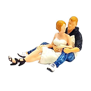 yotijay 3pcs 1/64 Resin Couple Figure People Scene Building Train Layout Decor