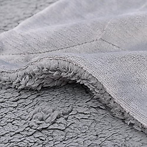 NANPIPER Sherpa King Size Blanket,Soft Fuzzy Fleece Blanket,Warm Plush Microfiber Blankets,Light Grey 90"x108"