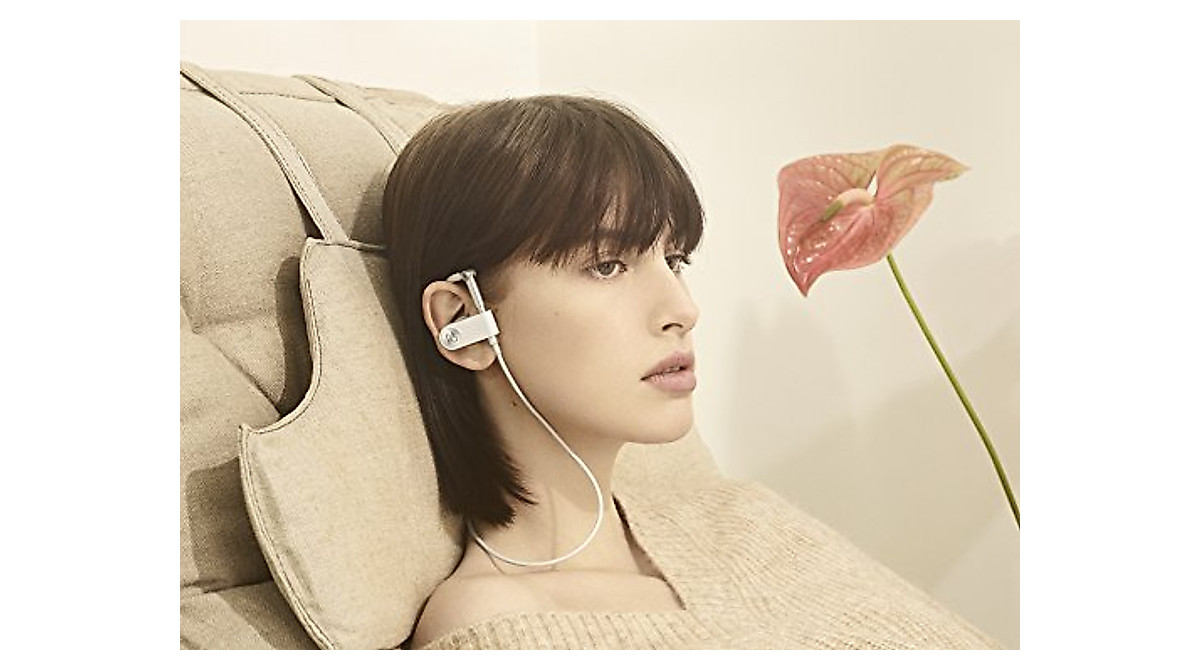 Bang & Olufsen Earset Wireless Earphones - Premium Sound & Fit
