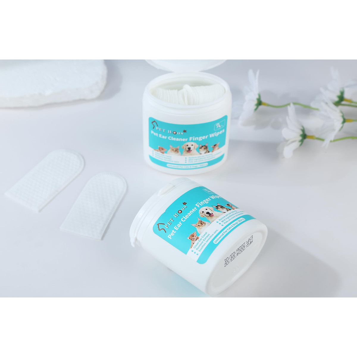 PET Hous Dog Ear Wipes.Ear Cleansing Finger Wipes for Cats & Rabbit | Sooths & Deodorizes |Grooming Kit Care for Pets Ears. 50 Disposable Wipes.