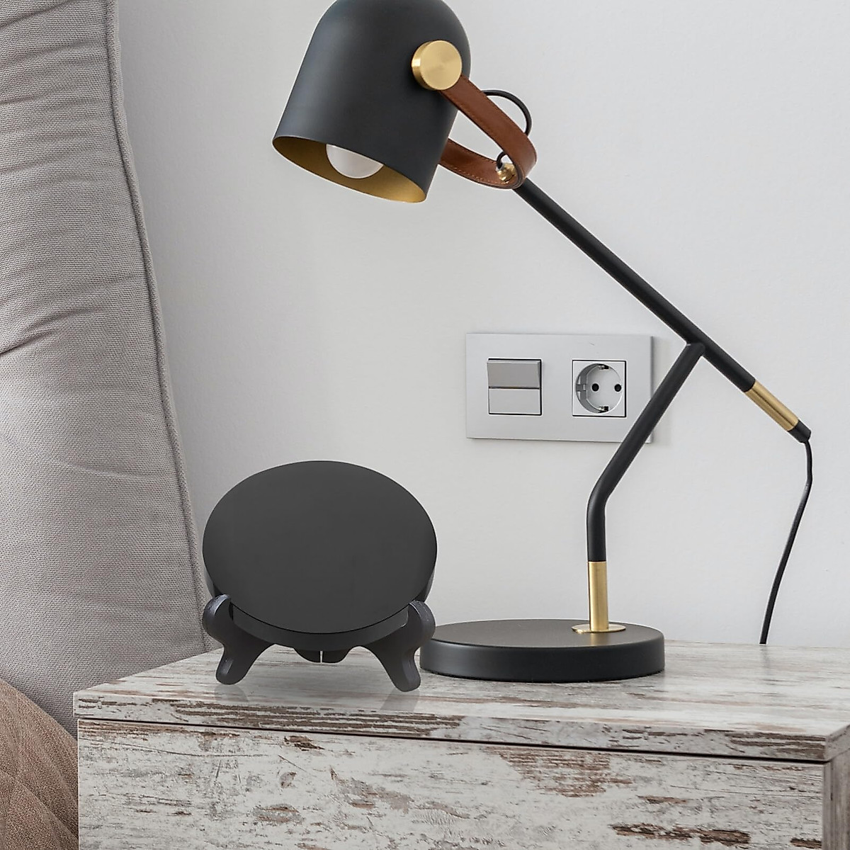 VOSAREA Obsidian Scrying Mirror Natural Black Obsidian Stone Circle Disc Round Plate Feng Shui Mirror for Office Home Desk Decor Crafts