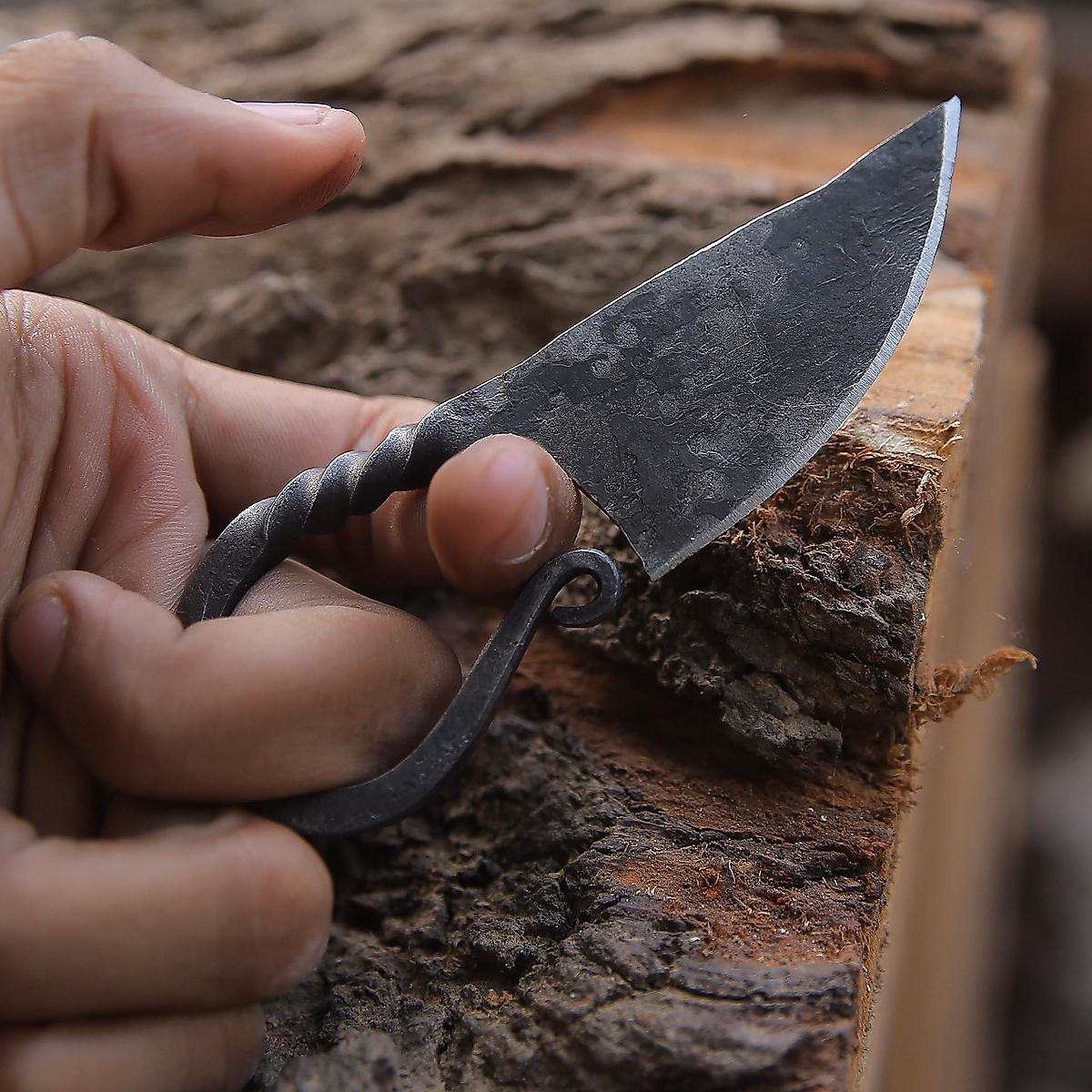 HUNTING HUNTS Celtic Pocket Blade Knife, Hand Forged Fixed & Hardened Blade Knives, Vintage Art Collection Cool Pocket Knife, Unique Gifts for Men, Carbon Steel with Sheath