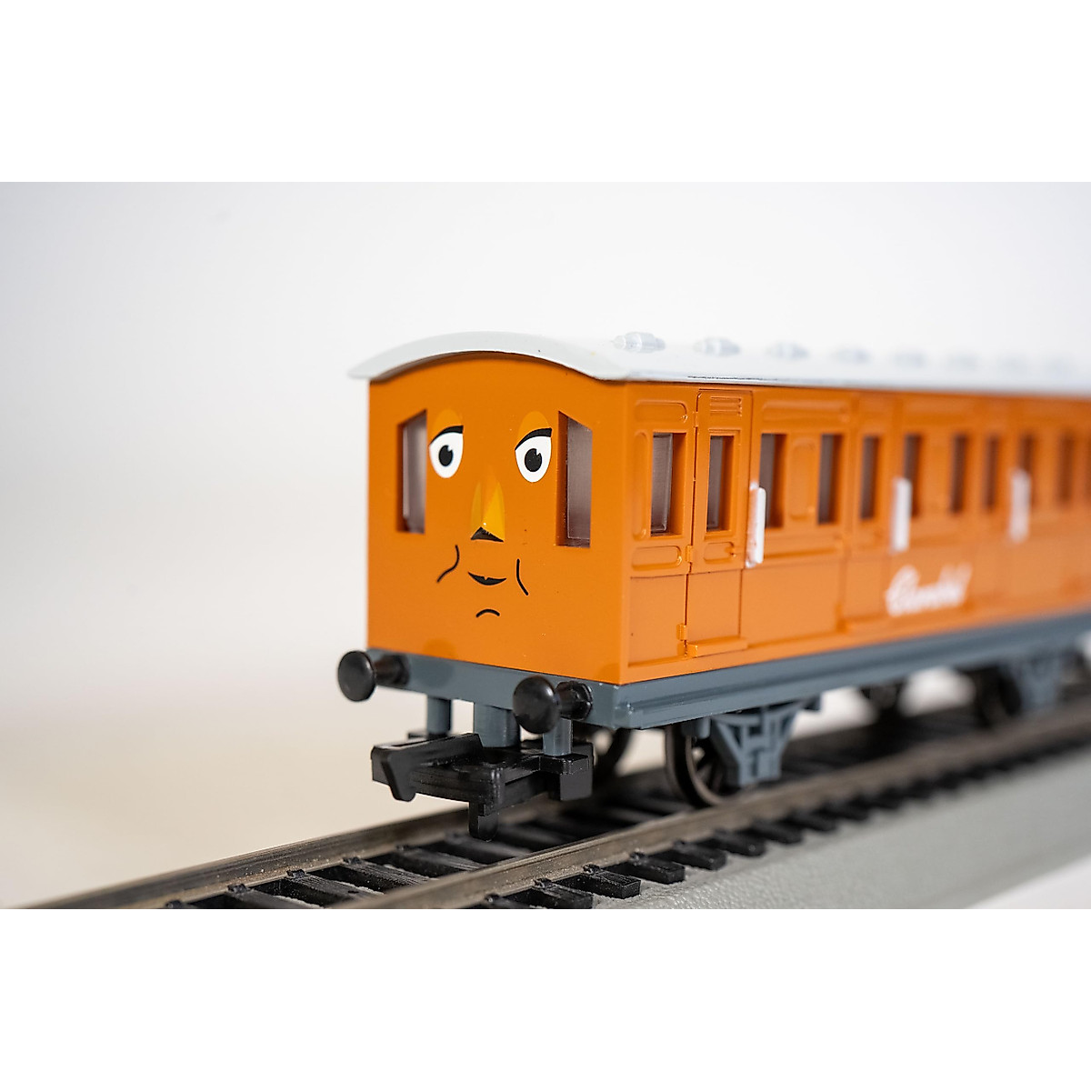 Bachmann Trains - THOMAS & FRIENDS CLARABEL COACH - HO Scale