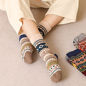 Clothclose 5 Pairs Comfortable and Warm Crew Boot Socks - Vintage Winter Socks, Soft Thick Knit Cabin Cozy Wool Gifts for Women and Men