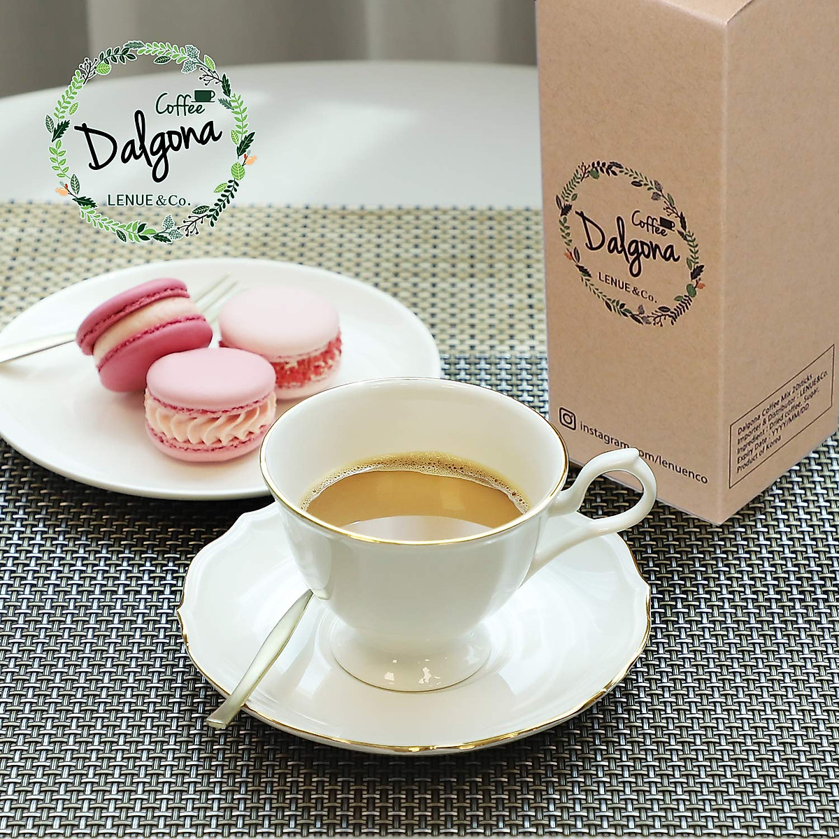 Korean 3 in 1 Instant Coffee Variety Sample Packets with Gift Box Set, Camping Essentials, Maxim Instant Coffee Mix Combination 20 Sticks