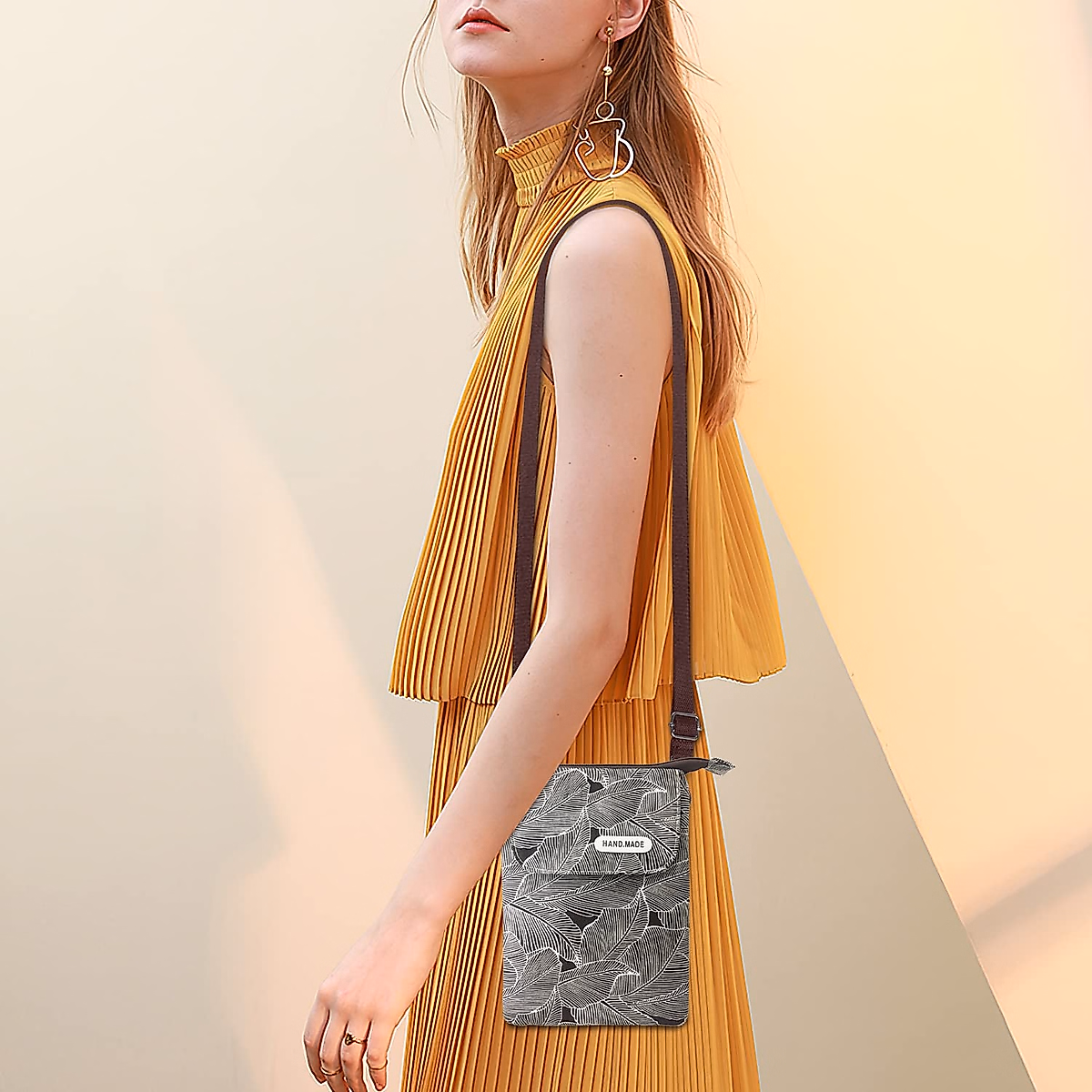 WITERY Small Canvas Cell Phone Purse Wallet- Handmade Cute Leaf Pattern Cross Body Phone Pouch with Shoulder Strap for Women Teen Girls