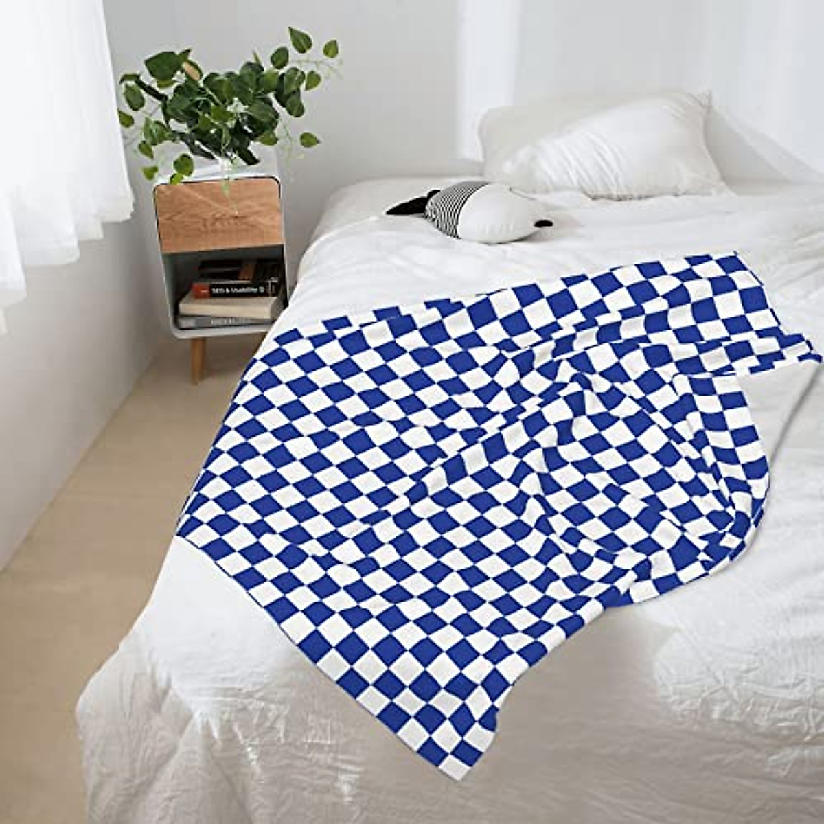 Throw Blanket Home Decor, Blue Checkered Blanket, Funny Thanksgiving Christmas Birthday Gifts, Soft Warm Lightweight Microfiber Plaid Flannel Blankets for Sofa Couch Bed Car Travel 60X50 Inch