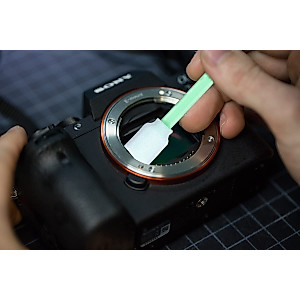 200 PCS Professional Foam Cleaning Swab Sticks for Lab, Dust-Free Cleaning Sponge Tip Swabs for Printer Heads, Scanners, Camera Lenses, Chip Hard Disk Industries, Optical Lenses and Optical Equipment