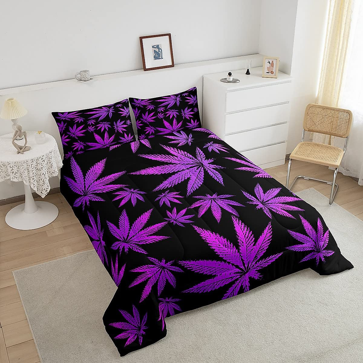 Feelyou Marijuana Leaf Queen Size Black Purple Comforter Set Weed Leaf Botanical Bedding Set for Kids Men Women Adults Cannabis Leaves Comforter Luxury Puple Hemp Quilt Set Room Decor 3Pcs