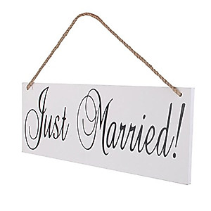ULTNICE Wooden JUST MARRIED Signs Decor with Hanging Rope for Wedding Engagement Propose