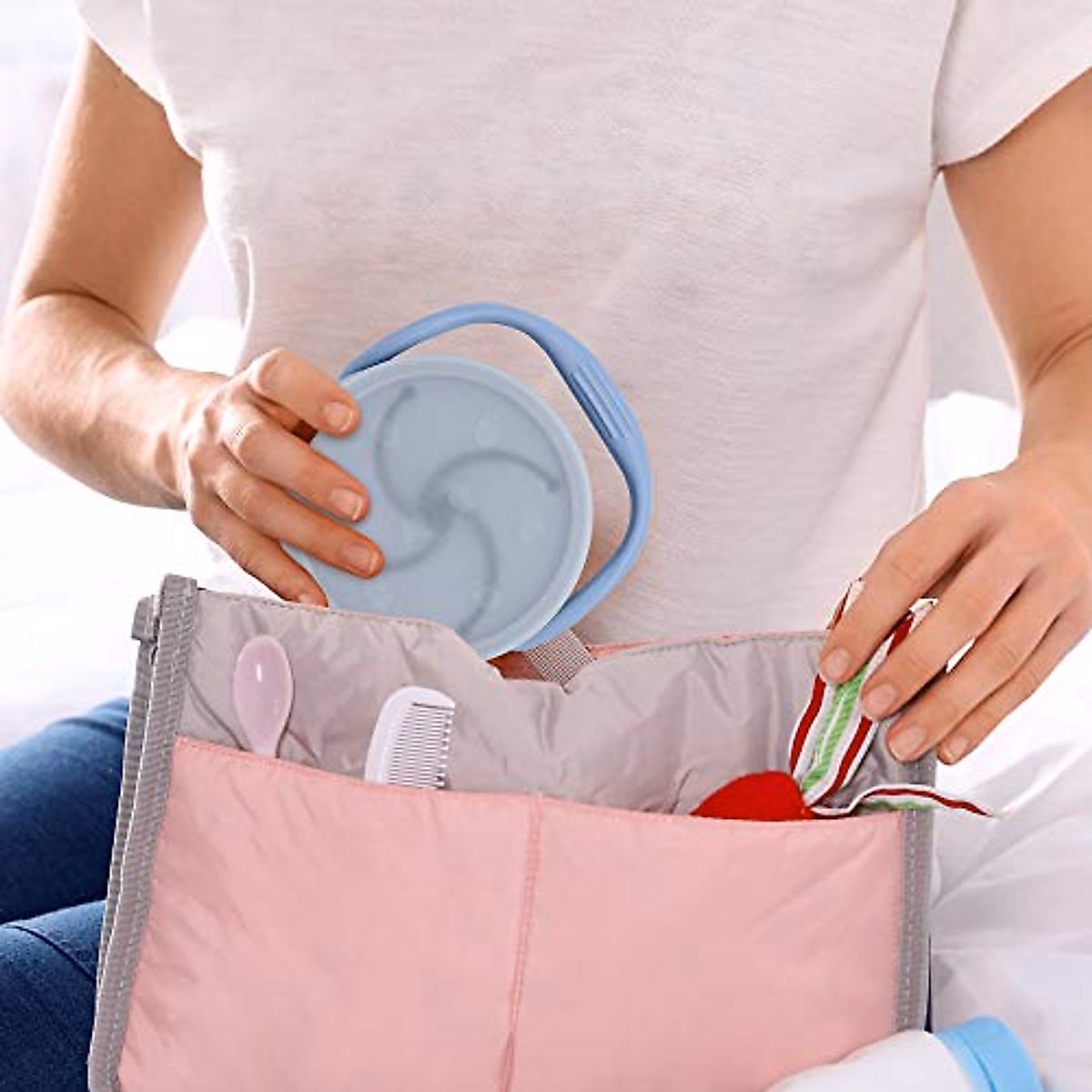 Foldable Snack Cup for Toddlers and Babies - Non-Spill Snack Container for Toddlers Made of Food-Grade Silicone - BPA and Phthalates-Free Baby Snack Container with Lid (Blue)