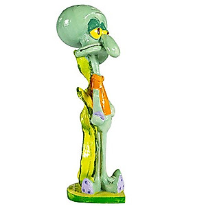 Penn-Plax Squidward Aquarium Resin Décor Ornament - Bring a Little Bikini Bottom and Spongebob to Your Tank - Stands 6.75" high