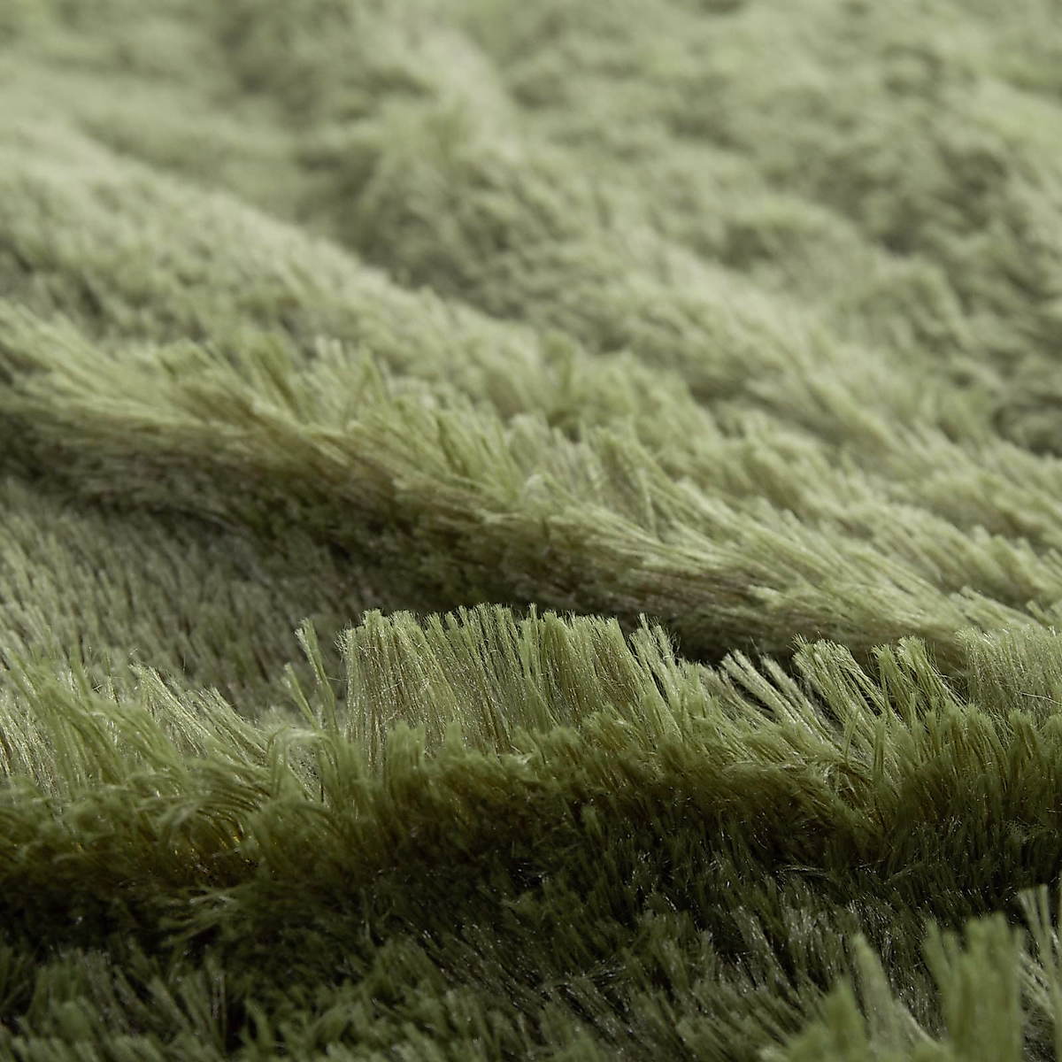 YUSOKI Olive Green Faux Fur Throw Blanket,2 Layers,50" x 60" Cozy Plush Fluffy Blanket Furry Fuzzy Warm Cute Shaggy Blanket for Fall Bed Living Room Décor Baby Women Pet