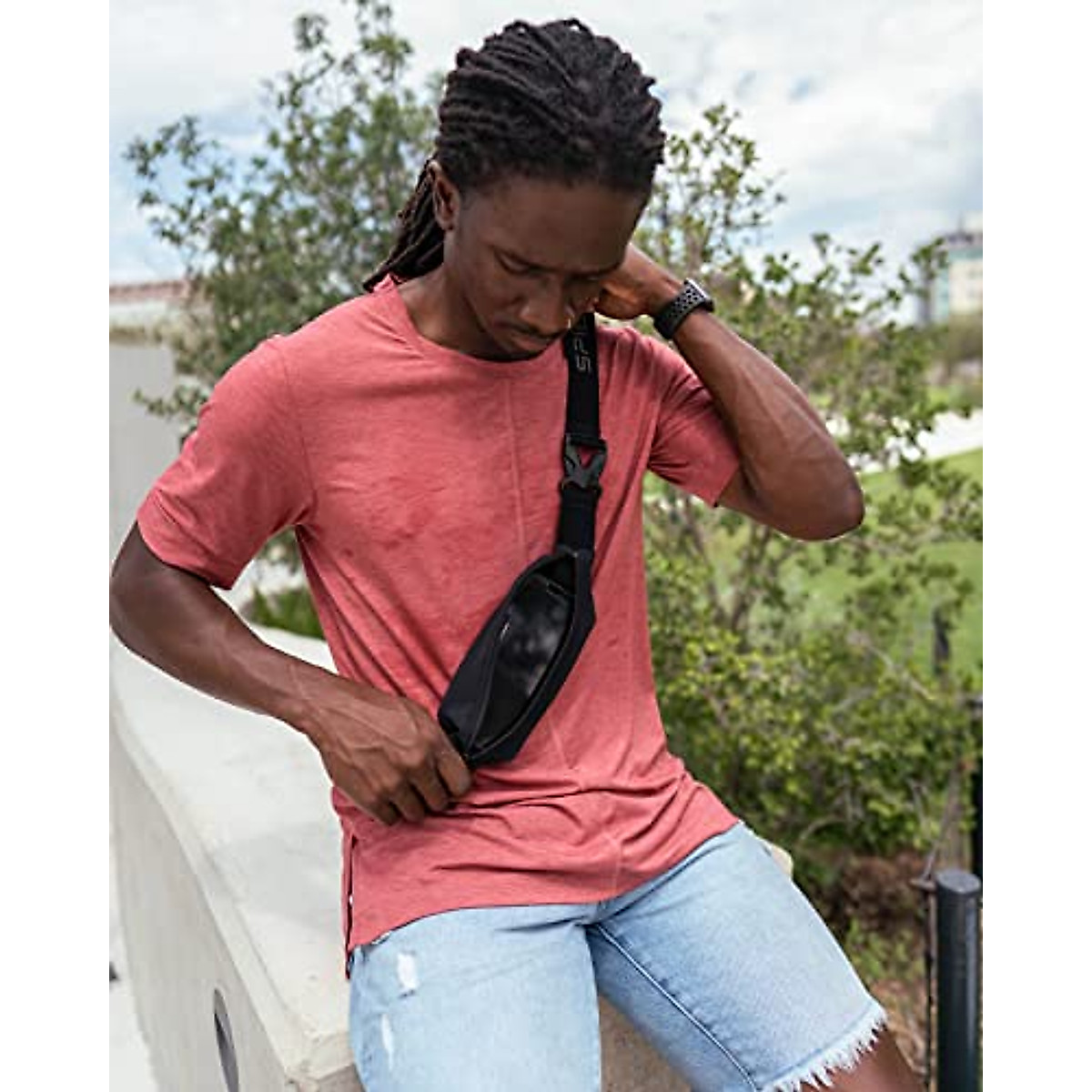 SPI Crossbody PRO Bag for Women Men, Sling Shoulder Bag, Slim Expandable Pocket for Holding Phone Keys Id, Adjustable Comfortable Strap, No Bounce, Black with Black Zipper