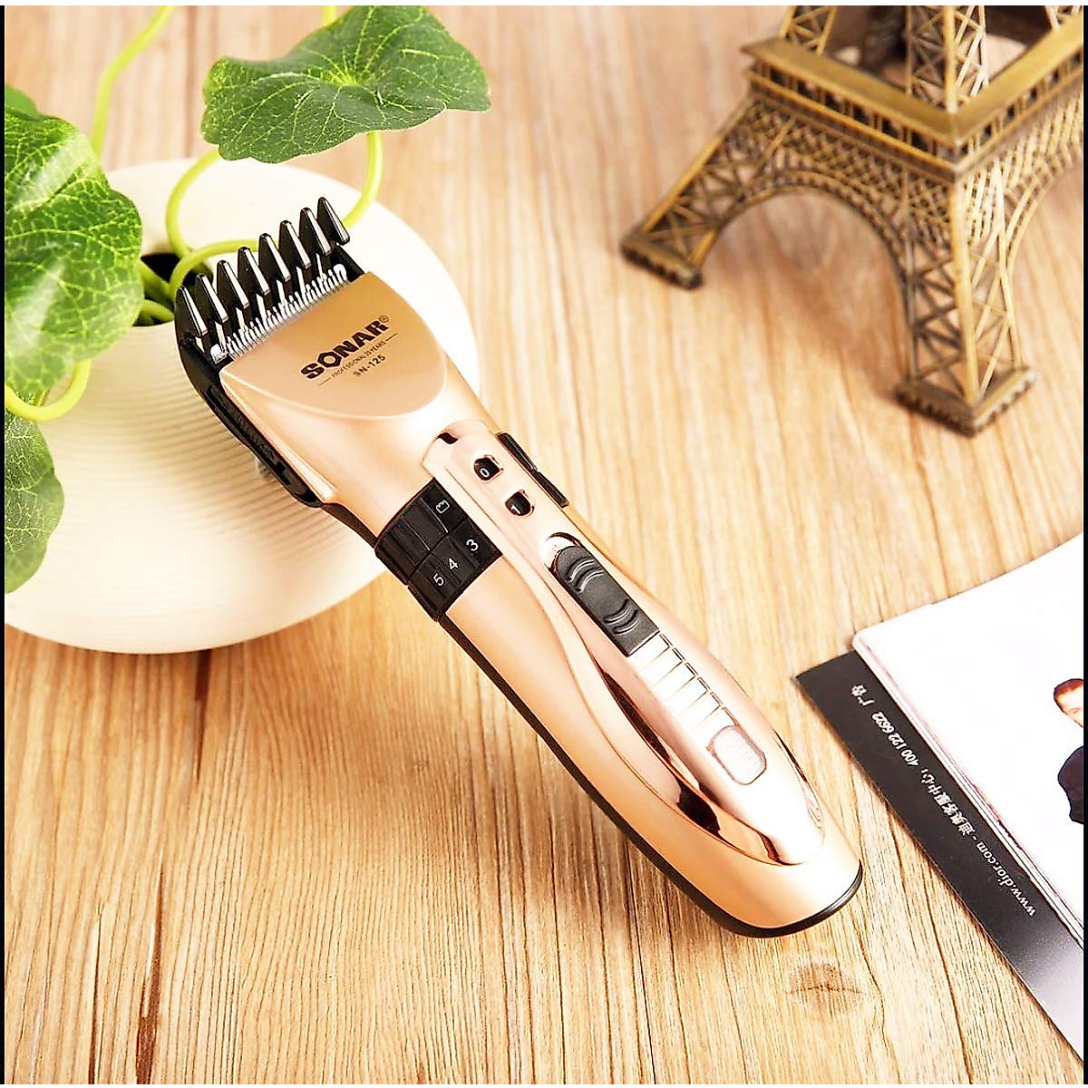 Professional Hair Clippers, Rechargeable Hair Clippers Set, Low Noise Haircut Trimmer Professional Hair Clippers with 4 Guide Combs Brush for Men/Kids/Baby