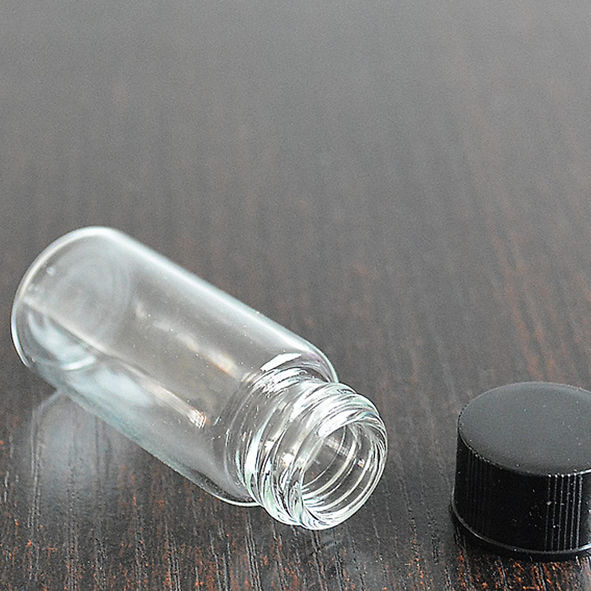 LabZhang 100 Pcs Glass Vials with Screw Caps, Small Liquid Sample Vial, Leak-Proof Vial (5ML, Clear)