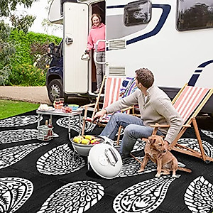 Deeliva Outdoor Camping RV Rug Mat, 9'x12' Waterproof Large Camper Rug Reversible Plastic Straw Rug Outdoor Rugs for Camping, RV, Patio Clearance, Deck, Picnic, Beach (Black & White, Paisley)