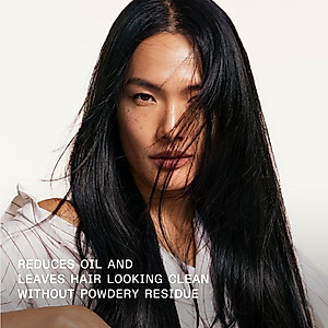 Olaplex No. 4D Clean Weightless Volume Dry Shampoo, Detoxifies Scalp, Neutralizes Odor, Leaves Hair Feeling Clean, For All Hair Types, 6.3 oz