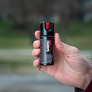 SABRE Magnum 60 Pepper Spray, 15 Bursts, 12-Foot (4-Meter) Range, Large 45 Gram Canister, UV Marking Dye, Wide Cone Spray Pattern, Black