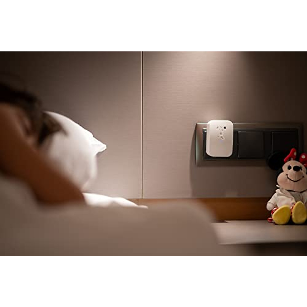 Radarcan® R-502 Mite & Home Air Purifier. 99.9% Effective. Ultra Quiet. Indoor Air Ionizer. Air Cleaner: Dust, Bacteria, Odor, Allergies, Smoke, Negative Ion Filtration System, Office Kitchen Bedroom