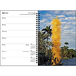 Chihuly 12-Month 2023 Weekly Planner Calendar