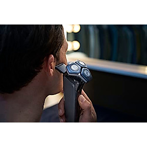 Philips Norelco Shaver 7600, Rechargeable Wet & Dry Electric Shaver with SenseIQ Technology, Quick Clean Pod, Travel Case and Pop-up Trimmer, S7886/84, Multi