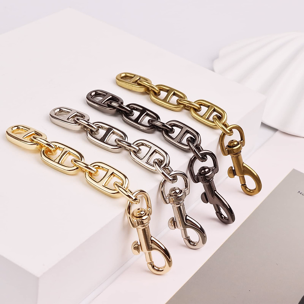 OLSEEY Purse Strap Extender 2Pcs Bag Extender Chain for Shoulder Bag Metal Chain Strap Extender Replacement Purse Extender Bag Extender Accessory(2 Pieces Vintage gold)