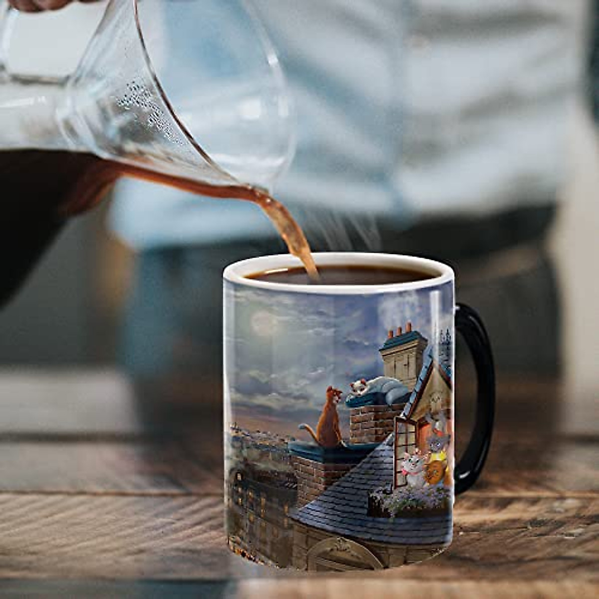 Morphing Mugs Disney – The Aristocats – Love Under the Moon – Thomas Kinkade Studios - One 11 oz Color Changing Ceramic Mug – Image Revealed When HOT Liquid Is Added!