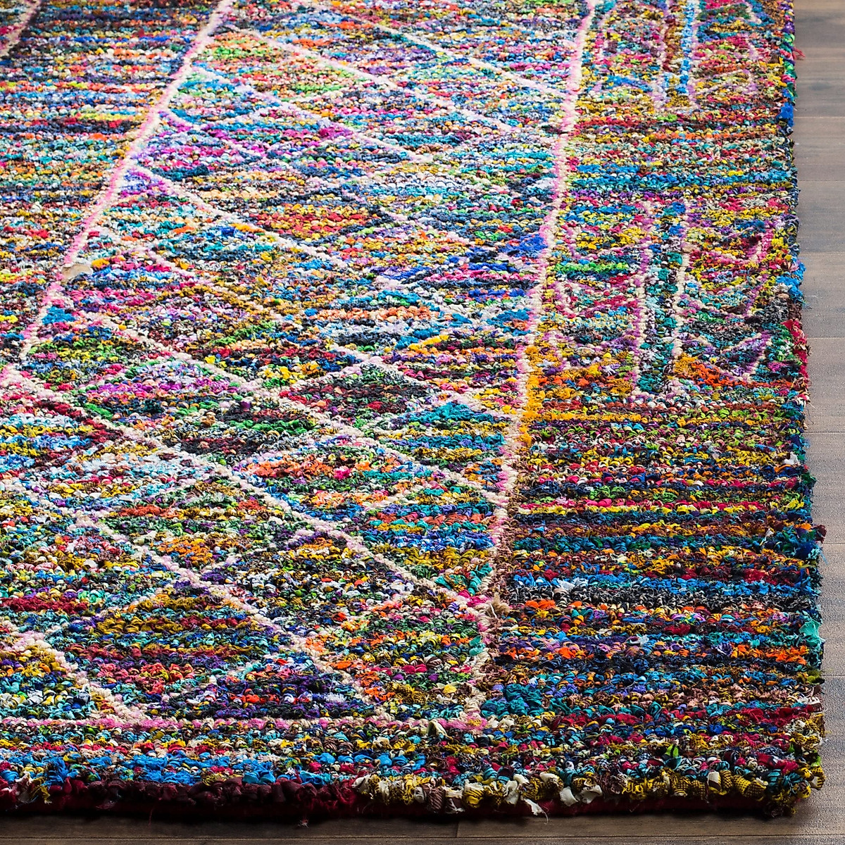 SAFAVIEH Nantucket Collection Area Rug - 8' x 10', Multi, Handmade Boho Cotton, Ideal for High Traffic Areas in Living Room, Bedroom (NAN402A)