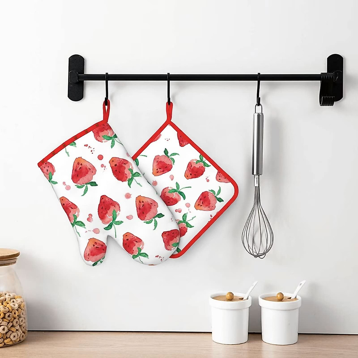 Strawberry Oven Mitts,Strawberry Pot Holders Sets Cute,Kitchen Resistant Hot Pads with Polyester Non-Slip BBQ Gloves for Kitchen, Cooking, Baking,Grilling Oven Glove