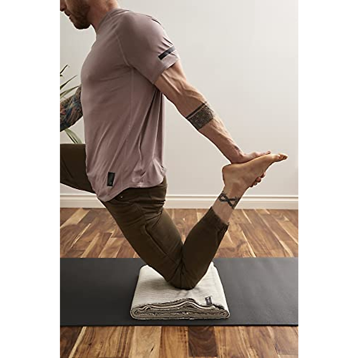 Halfmoon Cotton Yoga Blanket | 60” x 80” - Handwoven Soft & Large Throw Blankets for Home Decor, Yoga Practice, Camping, Outdoors, Travel, Meditation & Room Decor (Melange Carbon)