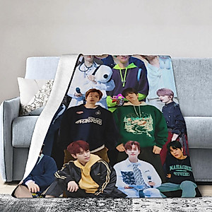 Stray Kids Seungmin Blanket Soft and Warm Lightweight Fluffy Throws Blankets Rug Carpet Gift for Beach Yoga Bedroom Living Room Decoration Sofa Camping Trip Dorm Decor All Season