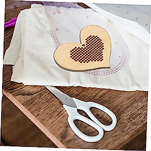 SEWOART 5pcs Cross Stitch Wood Pieces Heart Pendant Embroidery Kit Handmade Wooden Craft Shapes Cross- Wood Slice Wooden Hanging Hearts DIY Handmade Cross-Stitch Wooden Chip Ornament