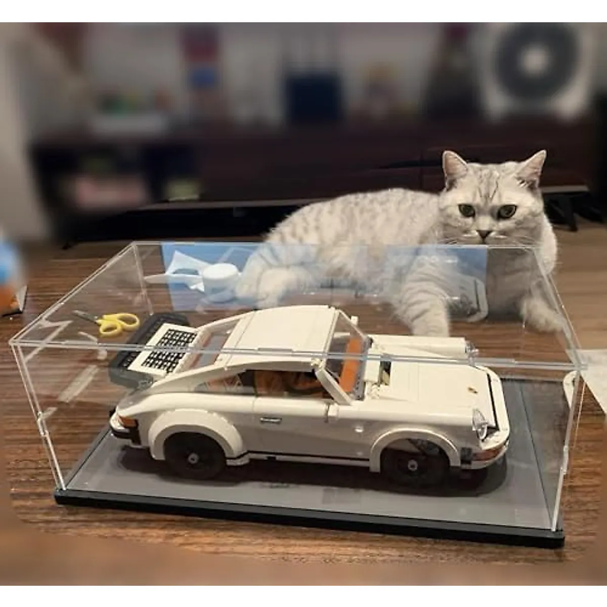 Thickened Clear Acrylic Display Case for Lego 42154 10295 42176 42170 75376 10317 Collectibles, Transparent Box Dustproof Protection with Wood-Plastic Base & String Light, Black Inside 15.7x7.9x7.9in