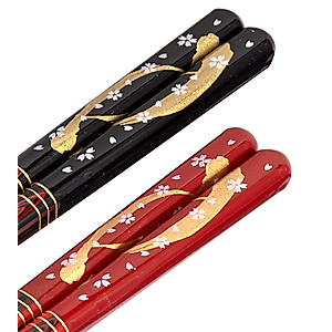 Kawai Japanese Wooden Chopsticks Reusable 2 Pairs in Gift Box, Nippon Scenery Sakura Black and Red [ Made in Japan /Handcrafted ]