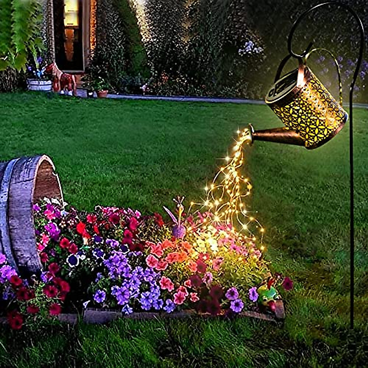 Udreem Solar Lights Outdoor Decorative, Solar Lantern Outdoor Hanging Waterproof Hollowed-Out Design, Decorative Retro Metal Solar Light with Hook for Garden Table Patio Yard Pathway Walkway