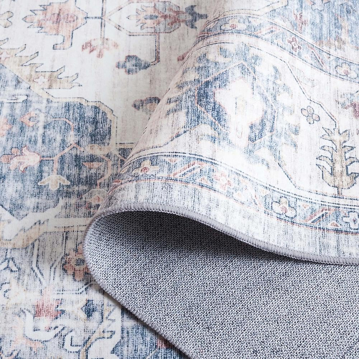 SAFAVIEH Arizona Collection Area Rug - 8' x 10', Light Blue & Ivory, Traditional Design, Washable & Slip Resistant, Ideal for High Traffic Areas in Living Room, Bedroom & Dining Room (ARZ517L-8)