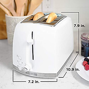 BLACK+DECKER TR1250WD Honeycomb Collection 2-Slice Toaster with Premium Textured Finish, White
