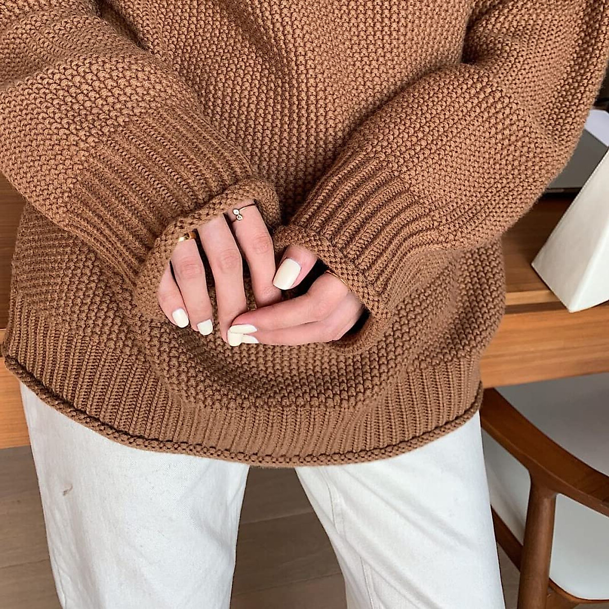 Diduikalor 24PCS French Stick on Nails, Coffin Fake Nails with Nail Glue Square Press on Nails Short, Reusable Uñas Acrilicas Con Diseños, Cute Nails for Women