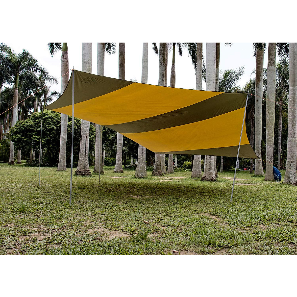 Hasika Camping Tent Tarp Extremely Large Canopy with 4 Poles Ripstop Sun Shelter Rainly for SUV Truck Picnic Activities