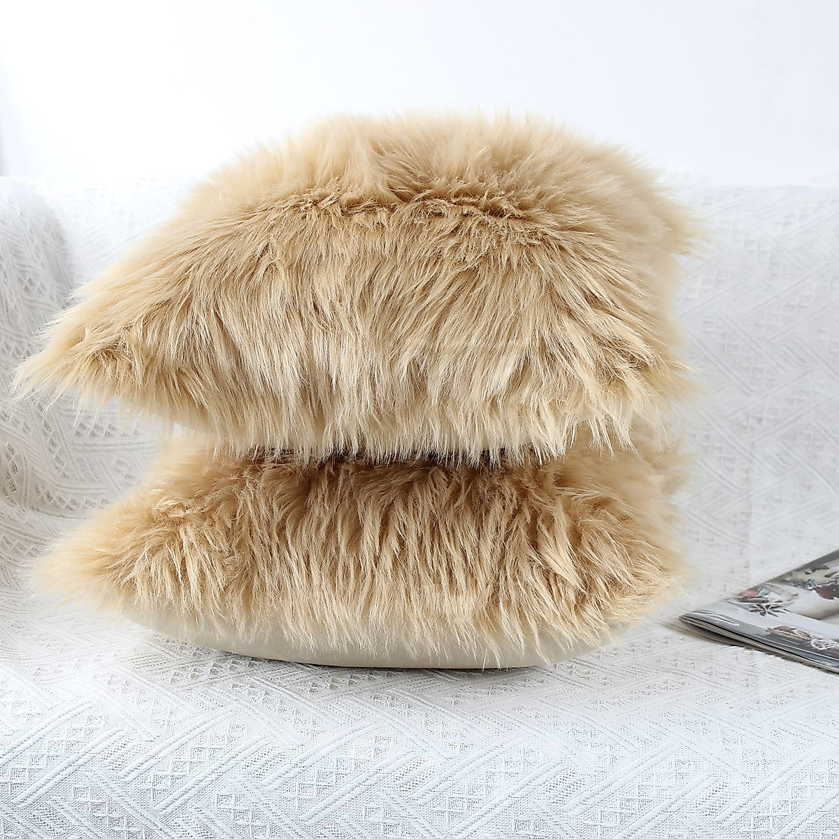 OYIMUA Fluffy Decorative Throw Pillow Covers 20×20, Faux Fur Farmhouse Luxury Pillow Cases,Soft Plush Fuzzy Beige Cushion Covers for Sofa Couch Living Room Bedroom Set of 2