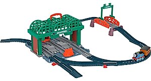 Thomas & Friends Diecast Toy Train & Track Set Knapford Station 2-in-1 Playset & Storage Case for Preschool Kids Ages 3+ Years​