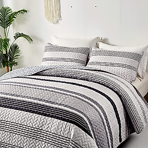 Mybedsoul Grey Boho Quilt Set King Size,3 Pieces Striped Bedspread,Soft Microfiber Coverlet for All Season-1 Quilt and 2 Pillow Shams,90"x104"